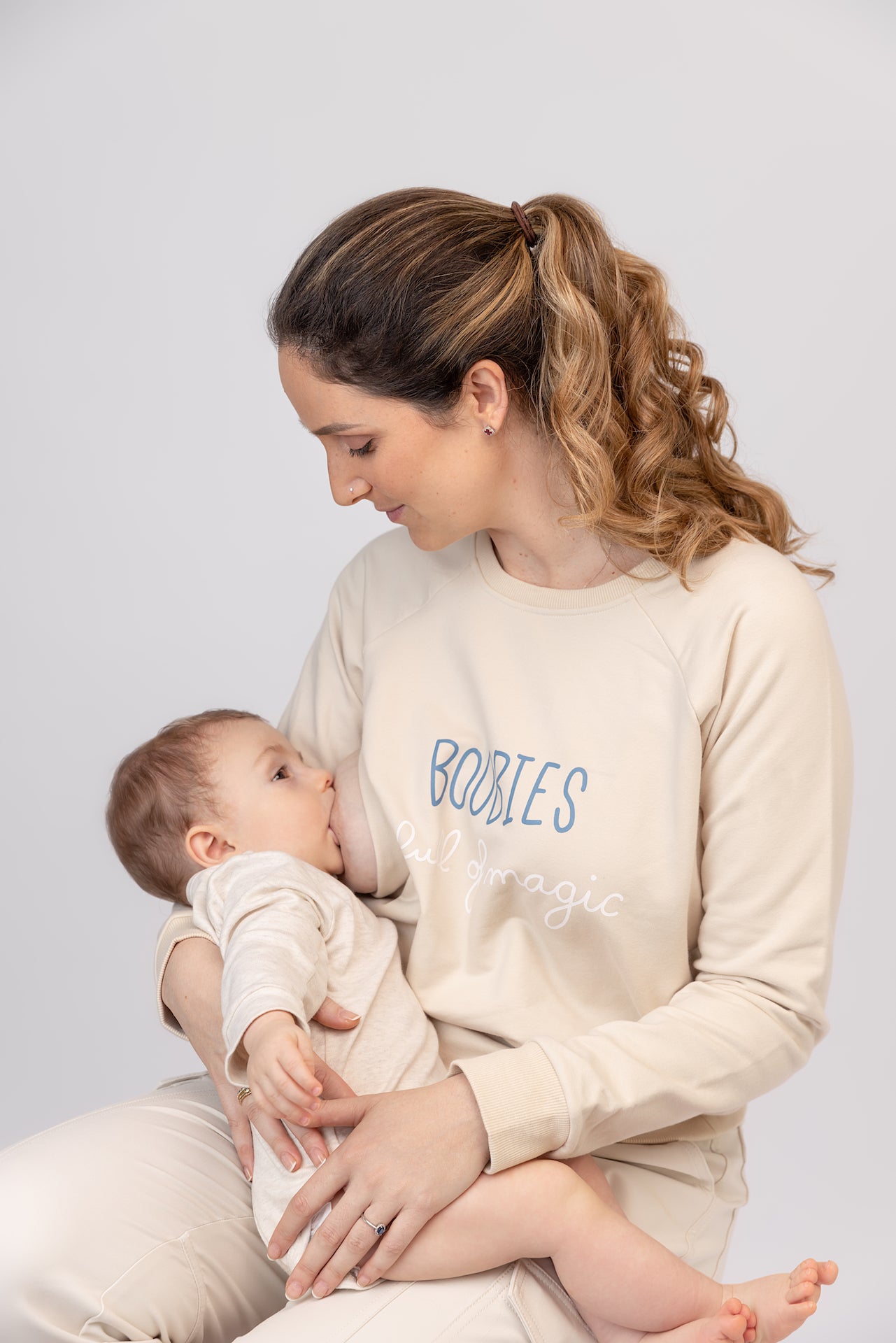 Boobies Full of Magic – Maria Emosional Nursing Clothes